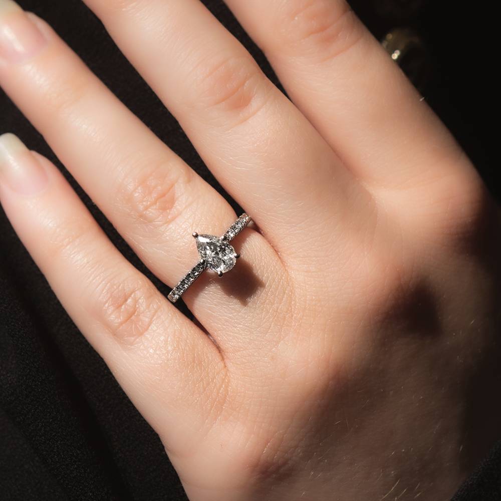 Pear Diamond Shoulder Set Ring - Diamond Heaven